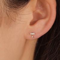 China Gold Plated 2022 Minimalist Stud Earrings for Women in 925 Sterling Silver Customized for sale
