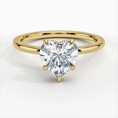 China Engagement Bands or Rings Elegant White Gold Plated Heart Ring for Women's Jewelry for sale