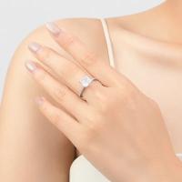China Elegant Handmade White Ice Cut Square 925 Sterling Silver Wedding Rings for sale