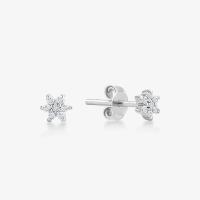 China 925 Sterling Silver Handcrafted 18K Gold Plated Simply White CZ Flower Magnetic Earring for sale