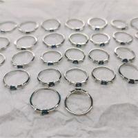 China Fine Jewelry Three Stone Diamond Rings Customized for Women in 14K 18K Gold Plated for sale