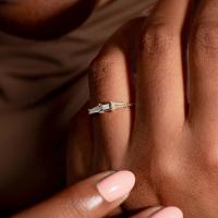 China Fine Jewelry Three Stone Diamond Rings Customized for Women in 14K 18K Gold Plated for sale