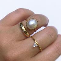 China Dainty Domed Rings 14k 18k Gold Chunky Star Set Diamond Band Ring for Stylish Outfits for sale