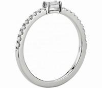 China Fine Jewelry 925 Sterling Silver Ring with Green or White Stones and 18K Gold Plating for sale