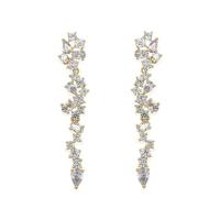 China Cluster Drop Bridal Statement Earrings White Cubic Zircon Brass Earrings Customized for sale