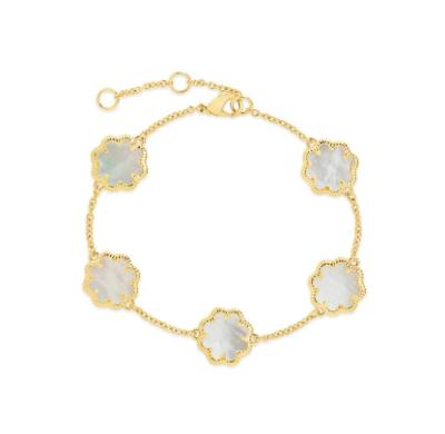 China 18K Gold Plated 925 Sterling Silver Flower Shaped Mother of Pearl Bracelet with 6.5