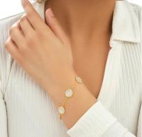 China 18K Gold Plated 925 Sterling Silver Flower Shaped Mother of Pearl Bracelet with 6.5