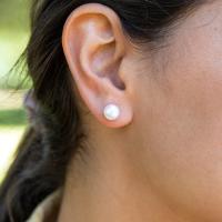 China 9mm Gold Plated 925 Sterling Silver Freshwater Pearl Stud Earrings for Women with 50PRS MOQ for sale