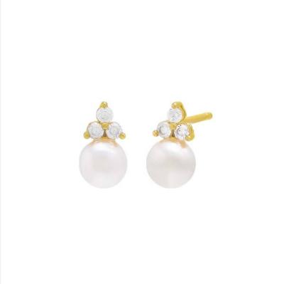 China 925 Sterling Silver AAAA Grade Gold Plated Freshwater Pearl Stud Earrings with Diamond Studs for sale