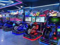 China Dreamland Double Motorcycle Racing Arcade Machine with 42 Inch HD Screen and 266×230×270 CM Dimensions for sale