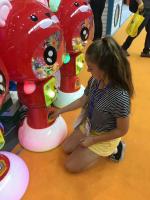 China Kids Capsule Toy Prize Game Machine 52×60×120cm 220V/60W with CE Certification for Arcades and Shopping Malls for sale
