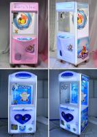 China Dreamland Coin Operated Crane Claw Machine 90x80x200 cm for Amusement Park for sale