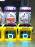 China Dreamland Mini Coin Operated Claw Machine 55x55x128 cm CE Certified for Indoor Game Centers for sale