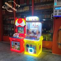 China Dreamland Mini Coin Operated Claw Machine 55x55x128 cm CE Certified for Indoor Game Centers for sale