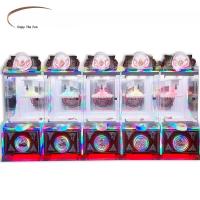 China Dreamland Coin Operated Clip Prize Vending Machine 85x100x210cm CE Certified for sale