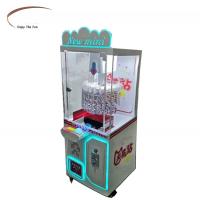 China Dreamland Coin Operated Claw Machine 78x70x220cm Prize Gift Vending Machine with CE Certificate for sale