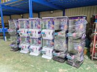 China Dreamland Hardware Mini Claw Crane Machine 30x62x168cm Coin Operated Prize Game for sale