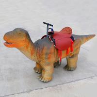 China 150kg Load Electric Walking Dinosaur Ride Animatronic Triceratops Dinosaurs Ride For Children for sale