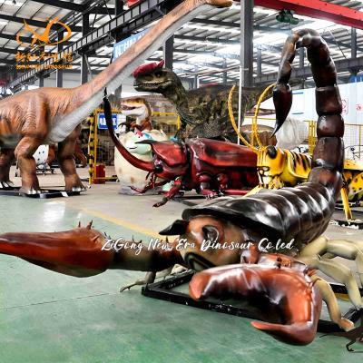 China Mechanical Lifelike Artificial Insect Animated Animatronic Centipede Model Intricate Designs for sale