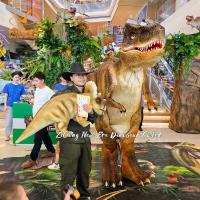 China Custom Hidden Legs Dinosaur Costume Waterproof Adult Realistic Dilophosaurus Design for sale
