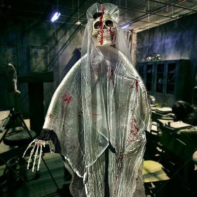 China Halloween Decoration Animated Hanging Skeleton Spine Chilling For Haunted House for sale
