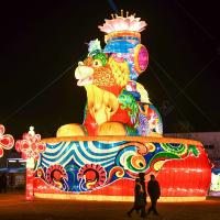 China Customized Vibrant Colors Exquisite Colored Lanterns Art For Festive Decoration for sale