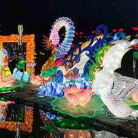 China Large Size Animal Shaped Lanterns New Year Chinese Lantern Customized Design for sale