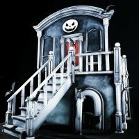 China Life Size Haunted Mansion Props Custom Hanging Haunted House Halloween Decorations for sale