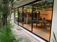 China Sound Insulation French Style UPVC Sliding Glass Doors 30 dB for Indoor-Outdoor Flow for sale