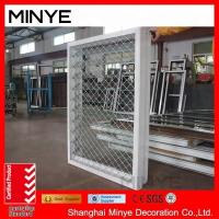 China Aluminum Louver Window with Customizable Burglar Mesh and Horizontal Opening Pattern for sale
