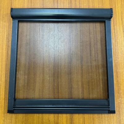 China Aluminum Roller Fiberglass Flyscreen Window 4500 Pa Wind Resistance 30 dB Sound Insulation for sale