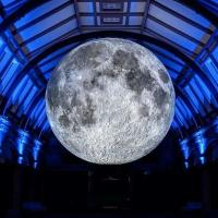 China Hot Sale Led Light Giant Inflatable Moon Ball Inflatable Balloons for Event Decoration for sale