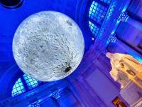 China Hot Sale Led Light Giant Inflatable Moon Ball Inflatable Balloons for Event Decoration for sale