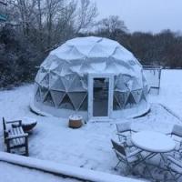 China Glamping Inflatable Dome Tent Resort Earth OEM Hotel Tent House for sale