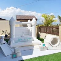 China OEM Inflatable Bubble House Moon Jumping White Bouncy Castle for sale