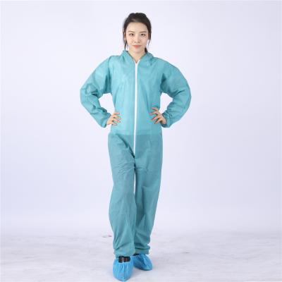 China Antistatic Disposable PP AAMI PB70 LEVE 1 Green With Hood No Cover Combination Factory for sale