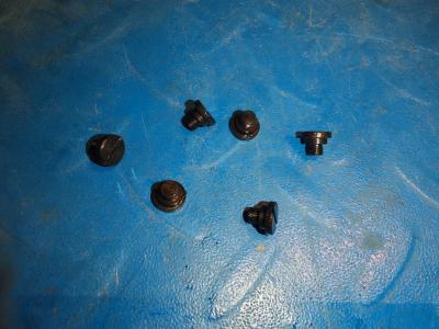 China 911-132-176, 911132176, 911.132.176 Special Screw M5X0.5/7/9.5X7.5 for sale