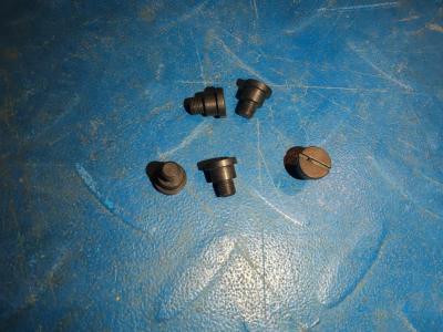 China 911-132-177, 911132177, 911.132.177 Special Screw M5X0.5/6/9.5X10 for sale
