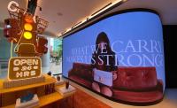 China Colorful Square Indoor Full Color Led Display P2.5  For Square Column 640x480mm Die-casting Aluminum for sale