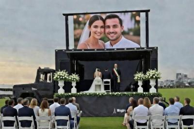 China Wedding LED Video Wall Screen Display P3.91 1/ 16 Scan With Wonderful Visual Performance for sale