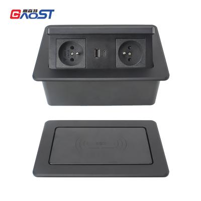 China Desktop Power Strip with 20W USB A+C Fast Charging 15W Wireless Charging and V0 Flame Retardant Material for sale