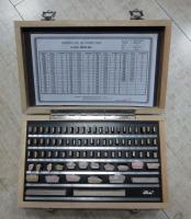 China Alloy Tool Steel Gage Block Set 65 HRC Wear Resistance Precision Measuring Blocks for sale