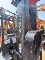 China Used TOYOTA 3ton 5ton diesel Engine Forklift good Price in Shanghai for sale