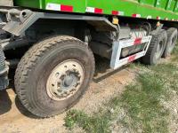 China Used HOWO460 8x4 Tipper Heavy-Duty Construction Truck Well-Maintained for sale