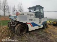 China ZOOMLION YL26H Full Hydraulic Pneumatic Tire Used Roller 26 Ton Operating Weight 9 Wheel Compaction Equipment for sale