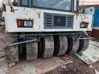 China ZOOMLION YL26H Full Hydraulic Pneumatic Tire Used Roller 26 Ton Operating Weight 9 Wheel Compaction Equipment for sale
