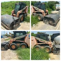 China Used CASE 420 Skid Steer Sweeper Attachment Compact Loader Rotary Broom Hydraulic Driven Municipal Cleaning Equipment for sale