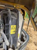 China Affordable SDLG E660F 6 Ton Compact Used Crawler Excavator Simple Reliable DesignBlade Dozer Ideal for Farm Ditch for sale