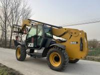 China Reliable JCB 540 Telescopic Forklift Handler 4 Ton 4WD Rough Terrain Lifting Machine for sale