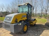 China Used XCMG XS65 Small Ride-On Vibratory Road Roller 6.5 Ton Compaction Machine Equipment for sale